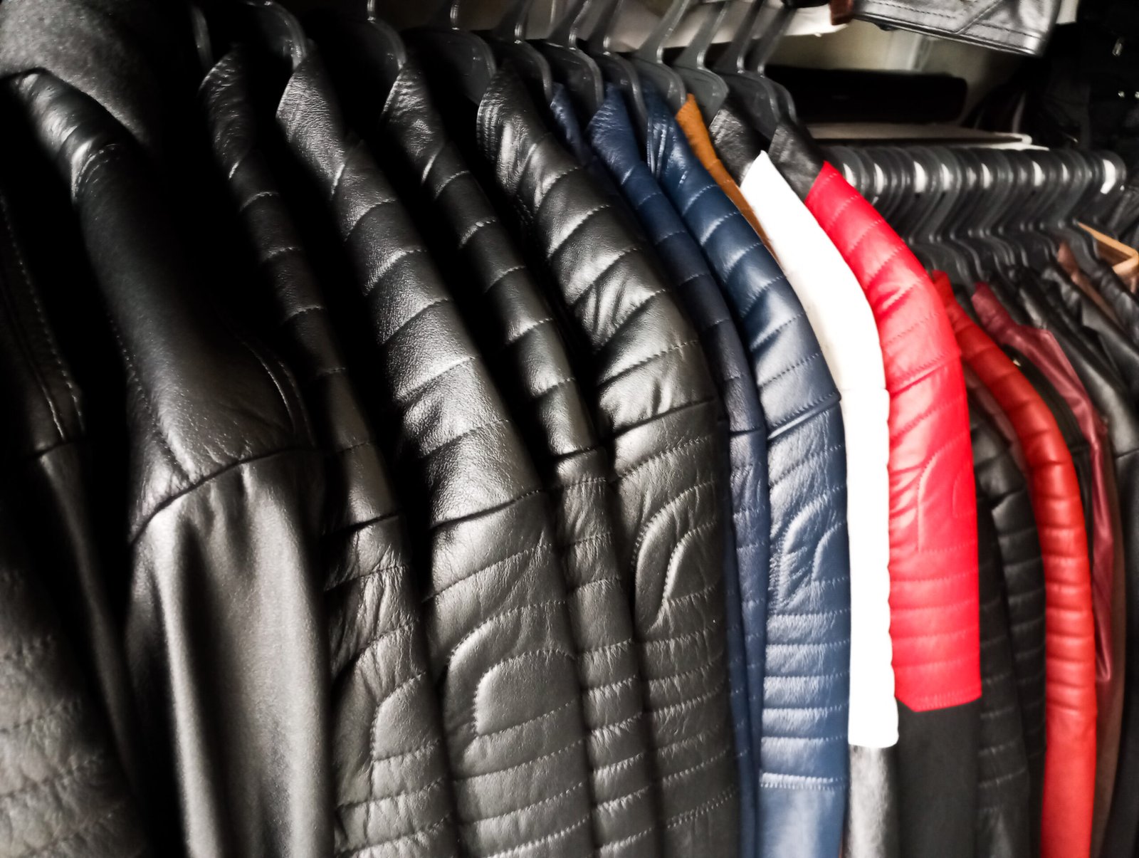 Hoy es la Gran Exposición de Chaquetas de Cuero en Quito - Cuero Ecuador